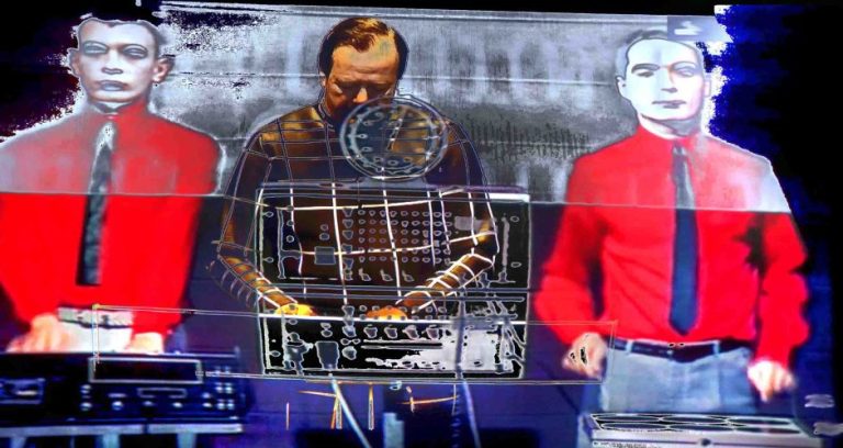 Picasso et le collage montage en 1912Art du collage assemblage numérique